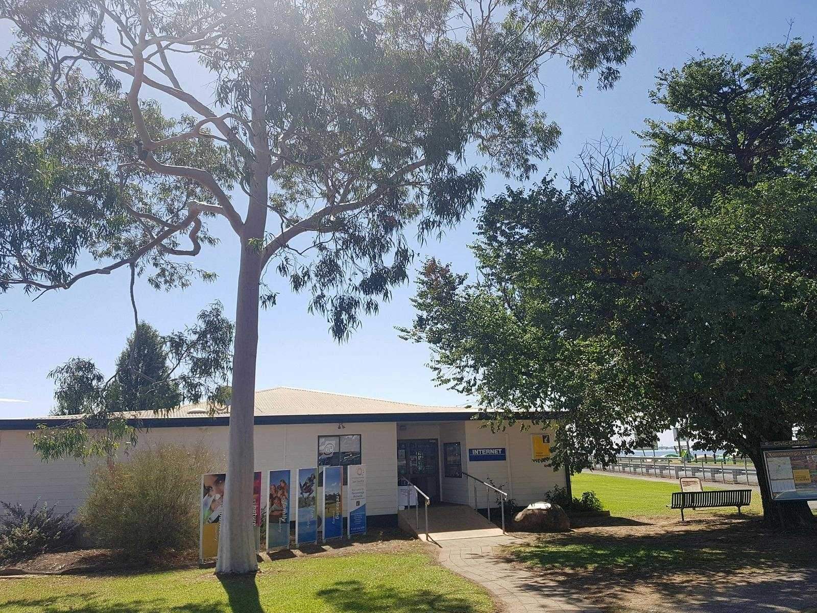 Yarrawonga Mulwala Visitor Information Centre | North of the Murray