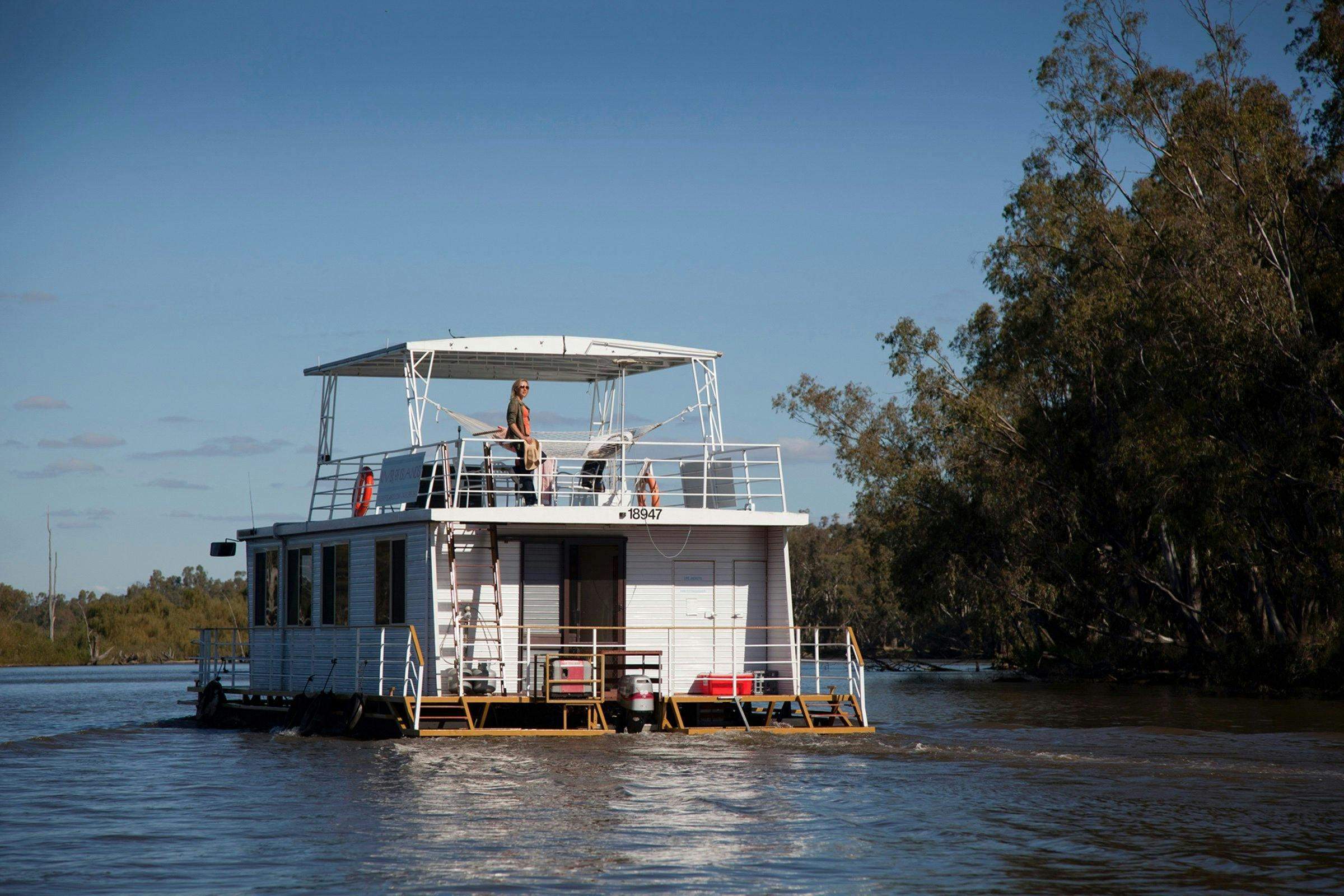 River of Islands Houseboat | North of the Murray
